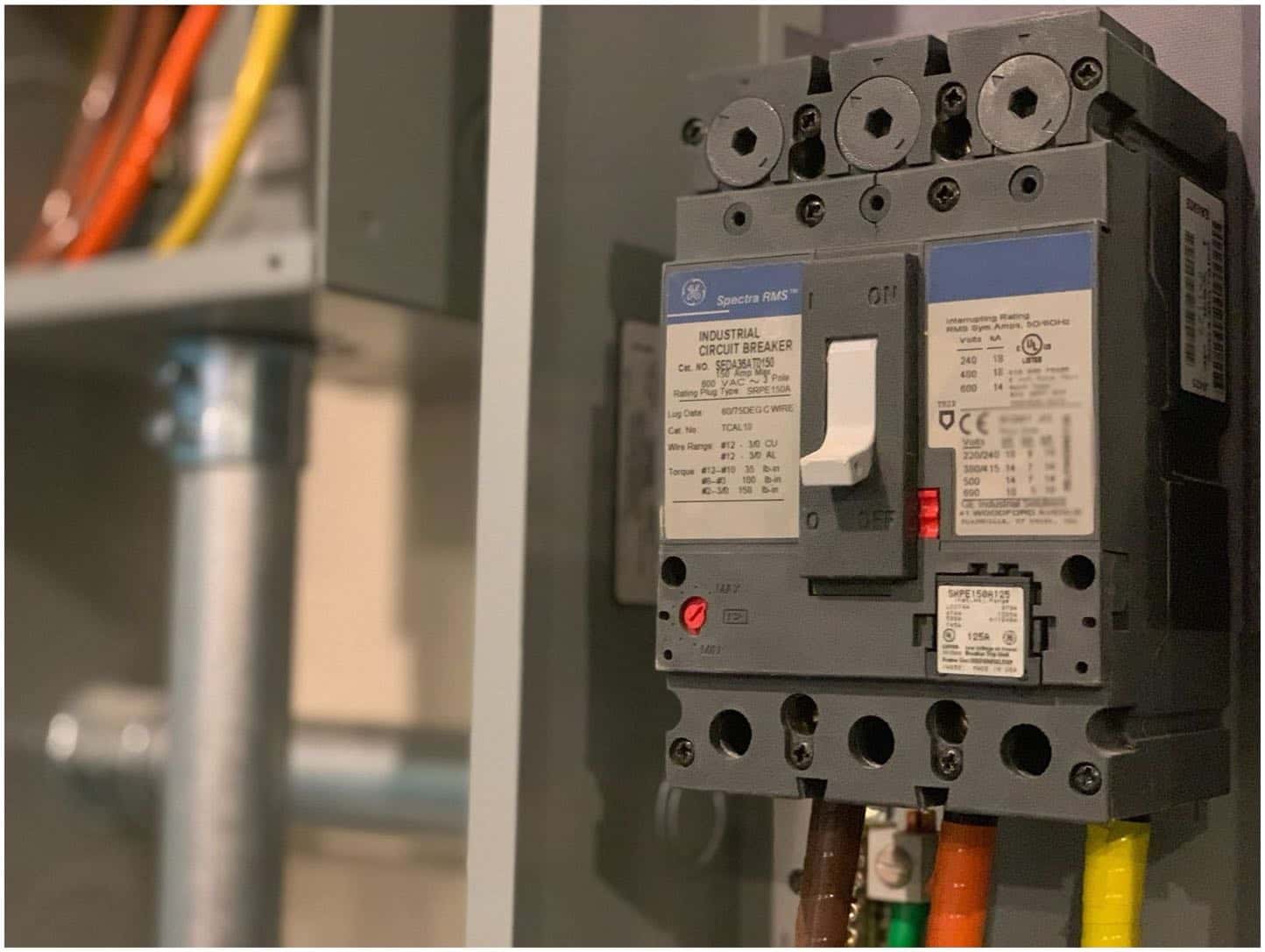 Circuit Breaker Making Noise | Prairie Electric